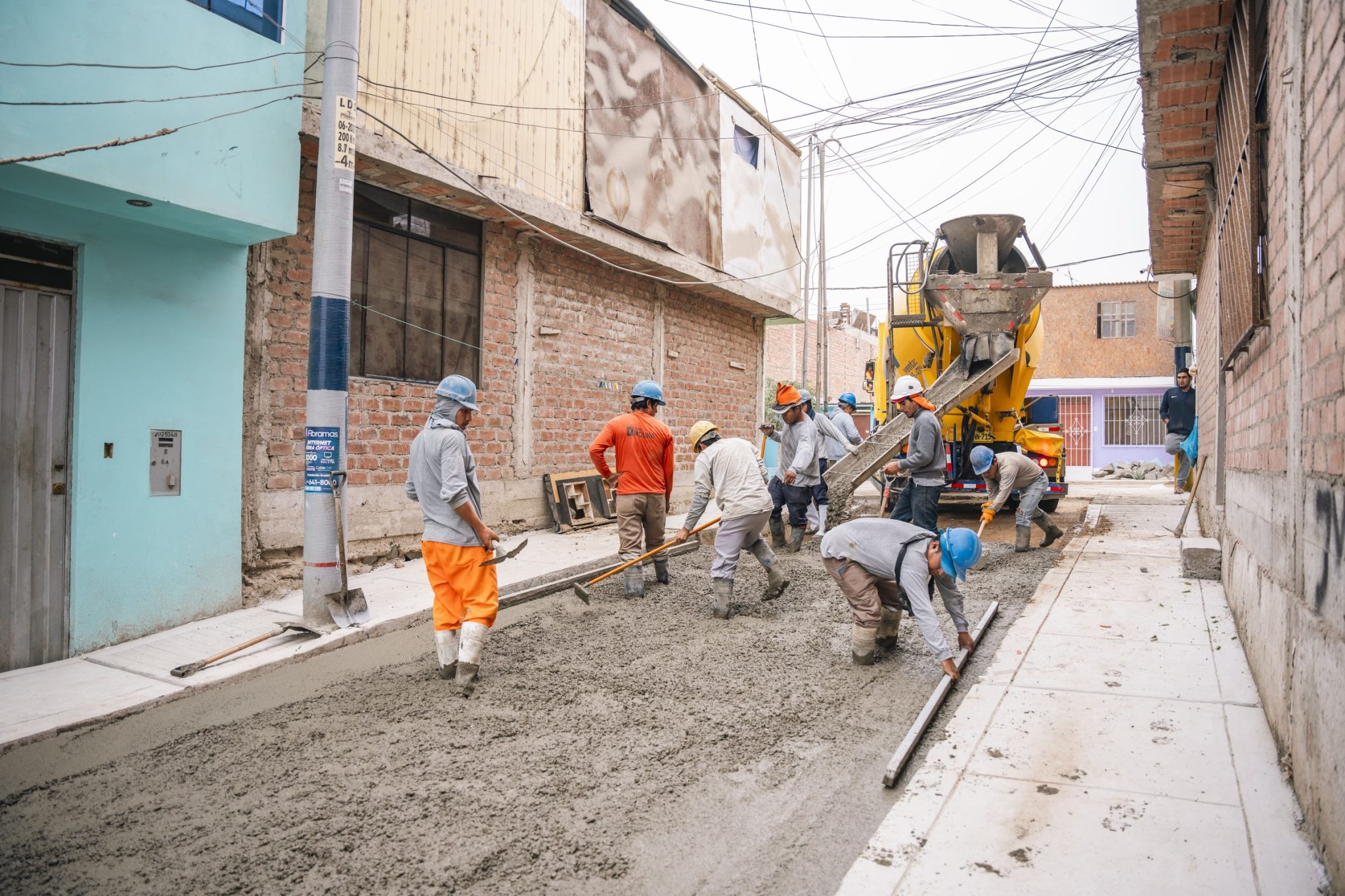 32 CALLES PAVIMENTADAS EN PARQUE METROPOLITANO DE VILLA EL SALVADOR ...